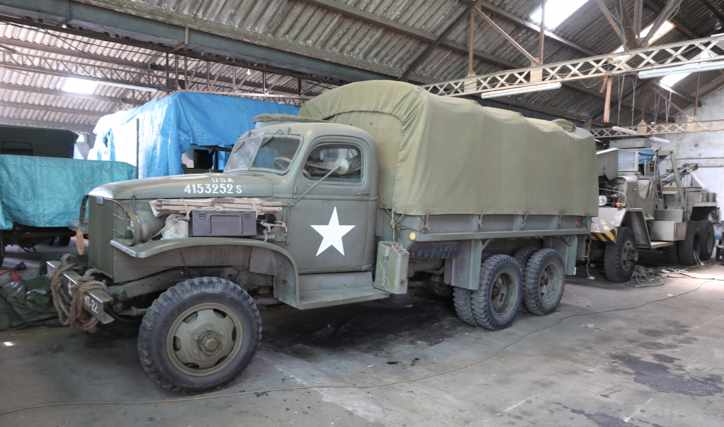 Véhicules militaires anciens, des témoins de l’Histoire - Auto-Moto ...